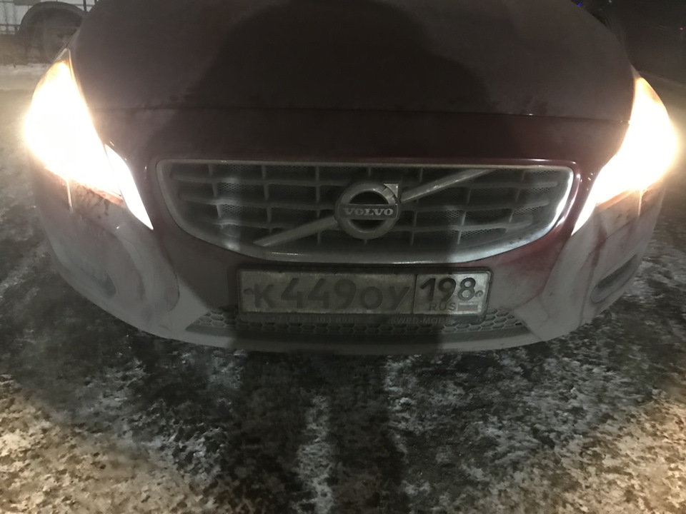 8. Демонтаж колхозного ксенона — Volvo S60 (2G), 2,5 л, 2011 года ...