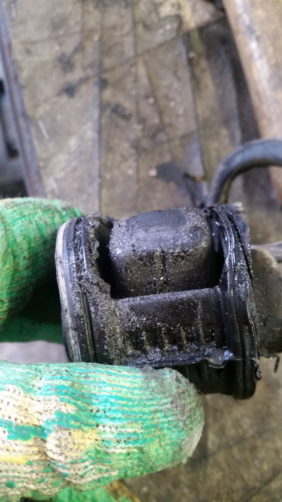 Замена заднего сайлентблока переднего нижнего рычага на VW Touareg — DRIVE2