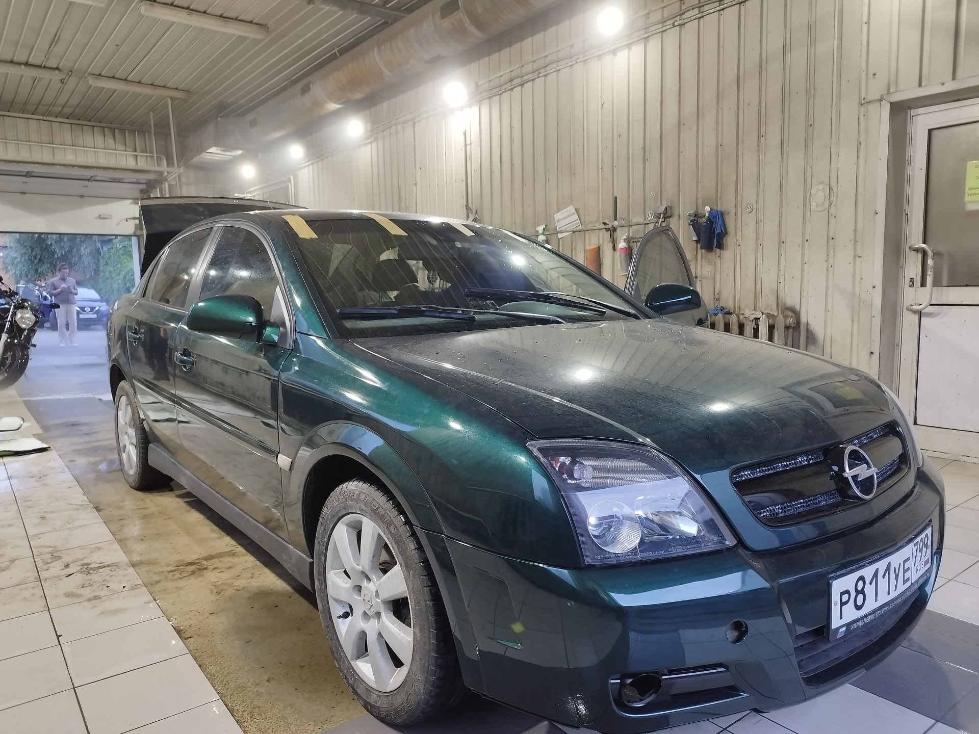 New green Demon дома — Opel Vectra C, 1,8 л, 2005 года | кузовной ...