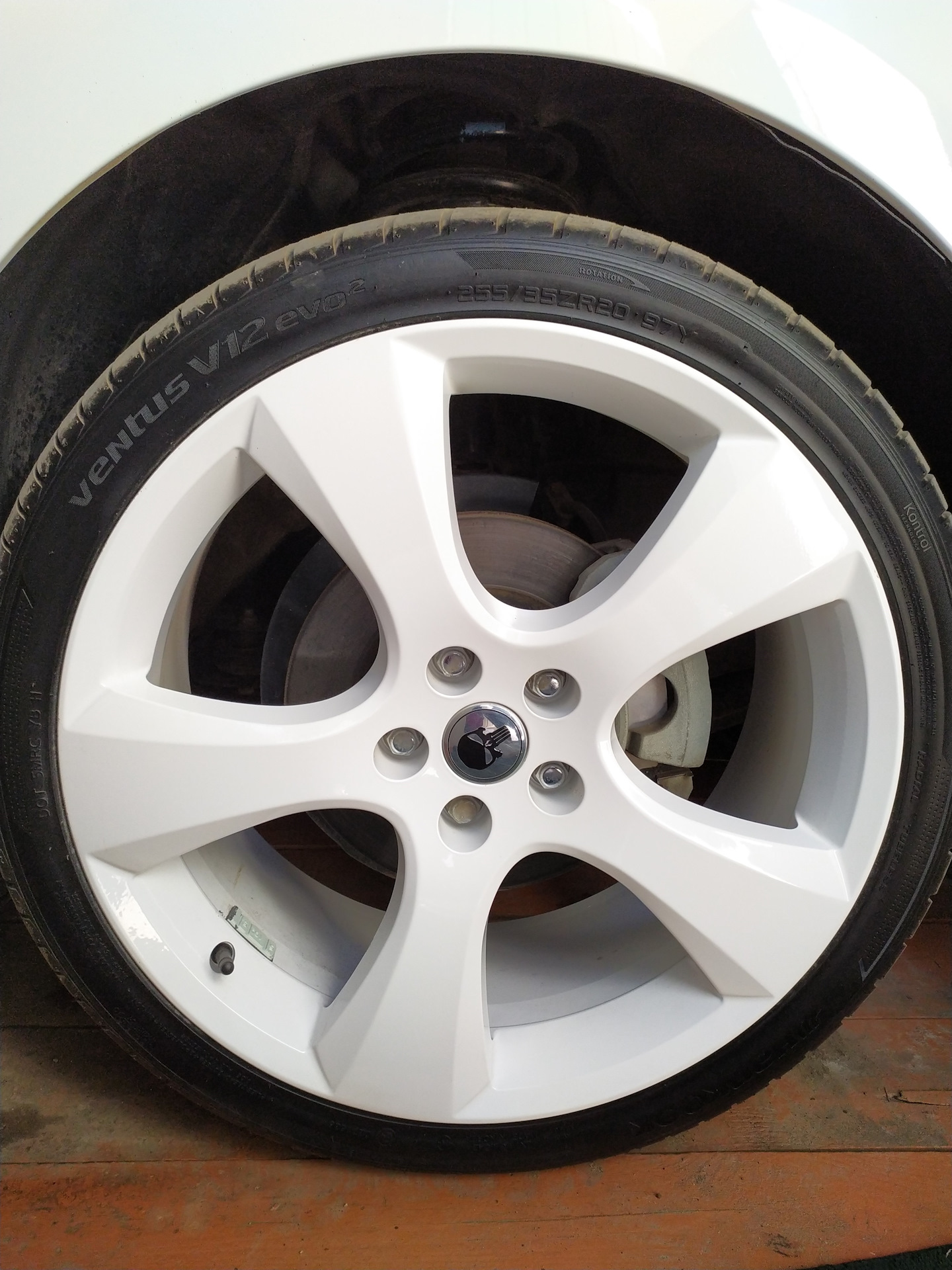 Irmscher 20 8,5j 5х114,3 ET40 Dia 67.1 и Hankook R20 255/35 ventus V12 ...