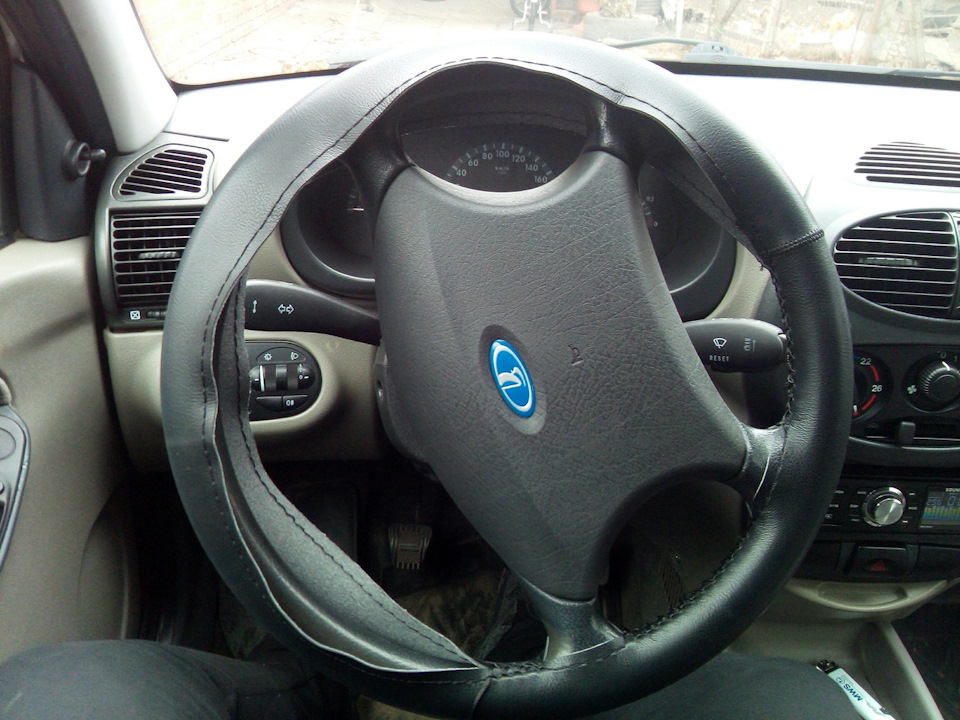 Оплетка руля — Lada Калина Универсал (1G), 1,4 л, 2010 года ...