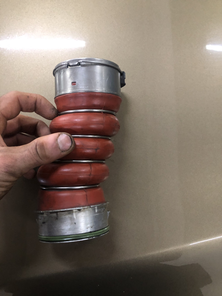 11617807987 Трубопровод наддувочного воздуха BMW | Запчасти на DRIVE2