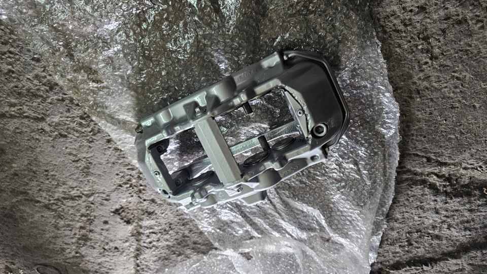 Установка тормозов 8pot — Mercedes-Benz GL-Class (X164), 5,5 л, 2007 ...