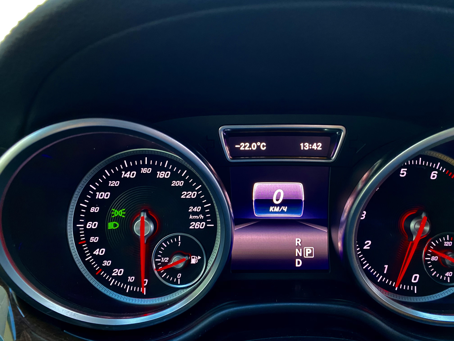 Зима, мороз, а мы в лес😎🥶 — Mercedes-Benz GLS (X166), 3 л, 2018 года ...