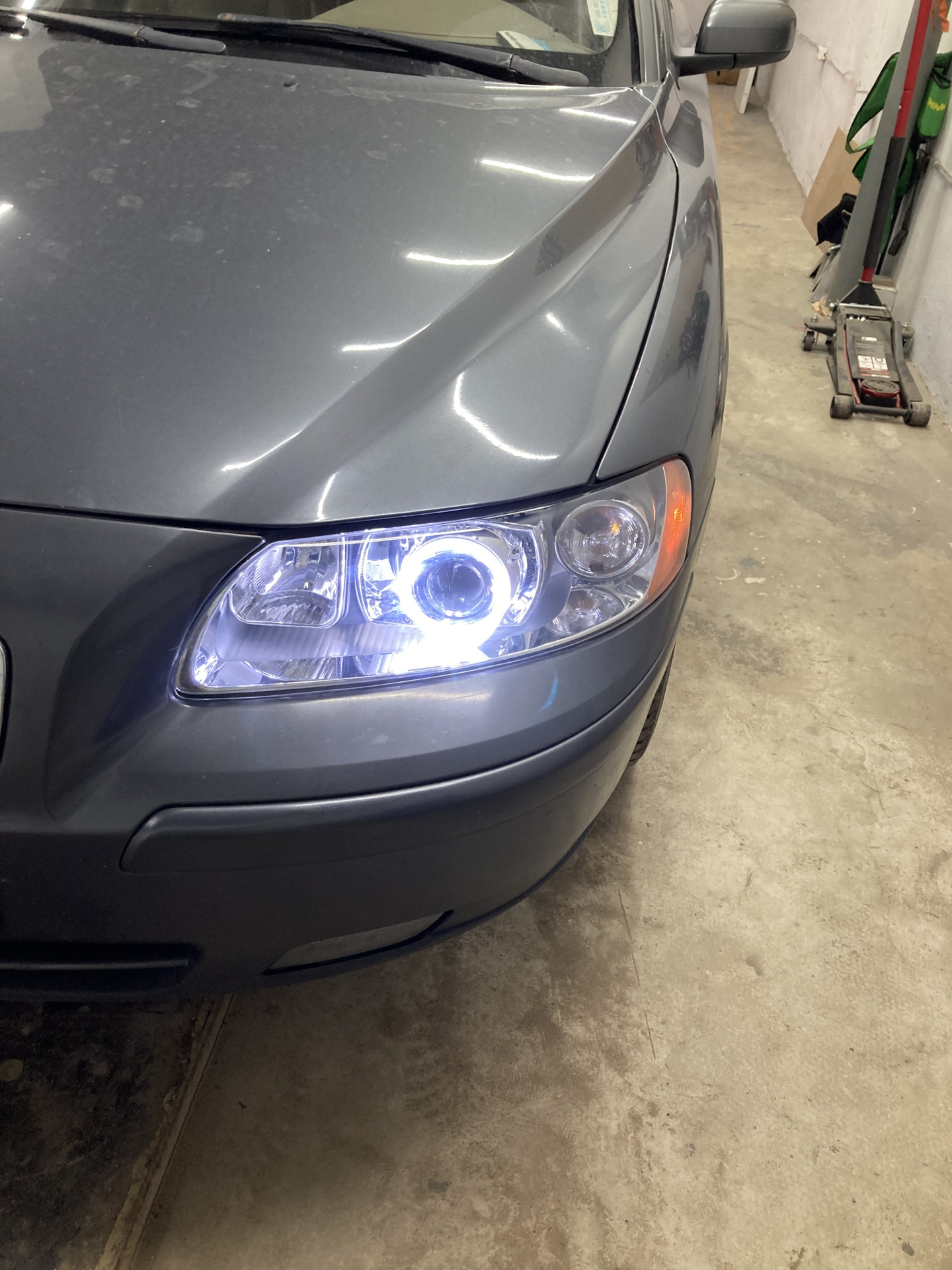 Let there be LIGHT! © — Volvo V70 II, 2,4 л, 2005 года | стайлинг | DRIVE2