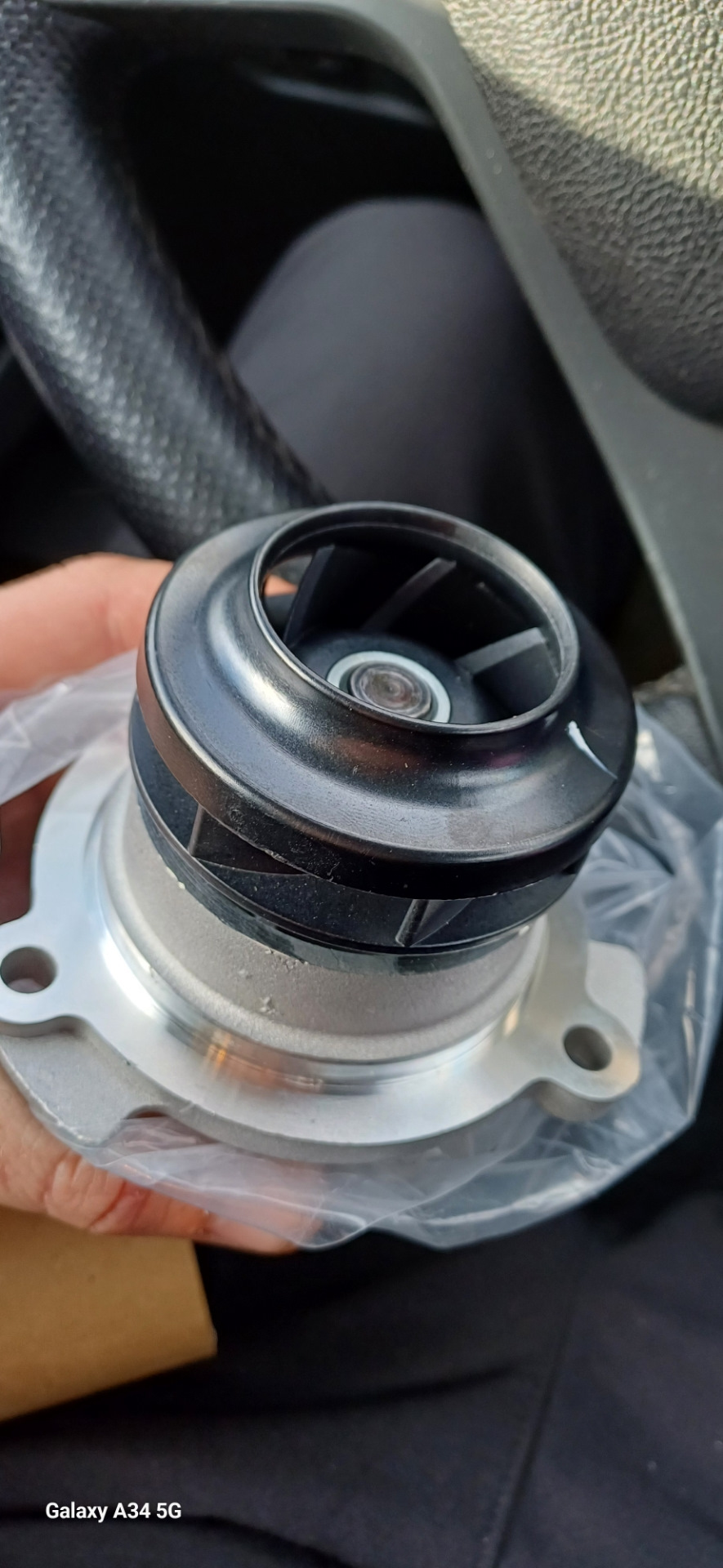 Взял помпу Luzar LWP 0129 — Lada Vesta (1G), 1,6 л, 2018 года | своими руками | DRIVE2