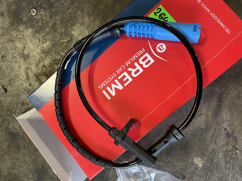 Замена датчика ABS — BMW X5 (E53), 3 л, 2004 года | визит на сервис ...