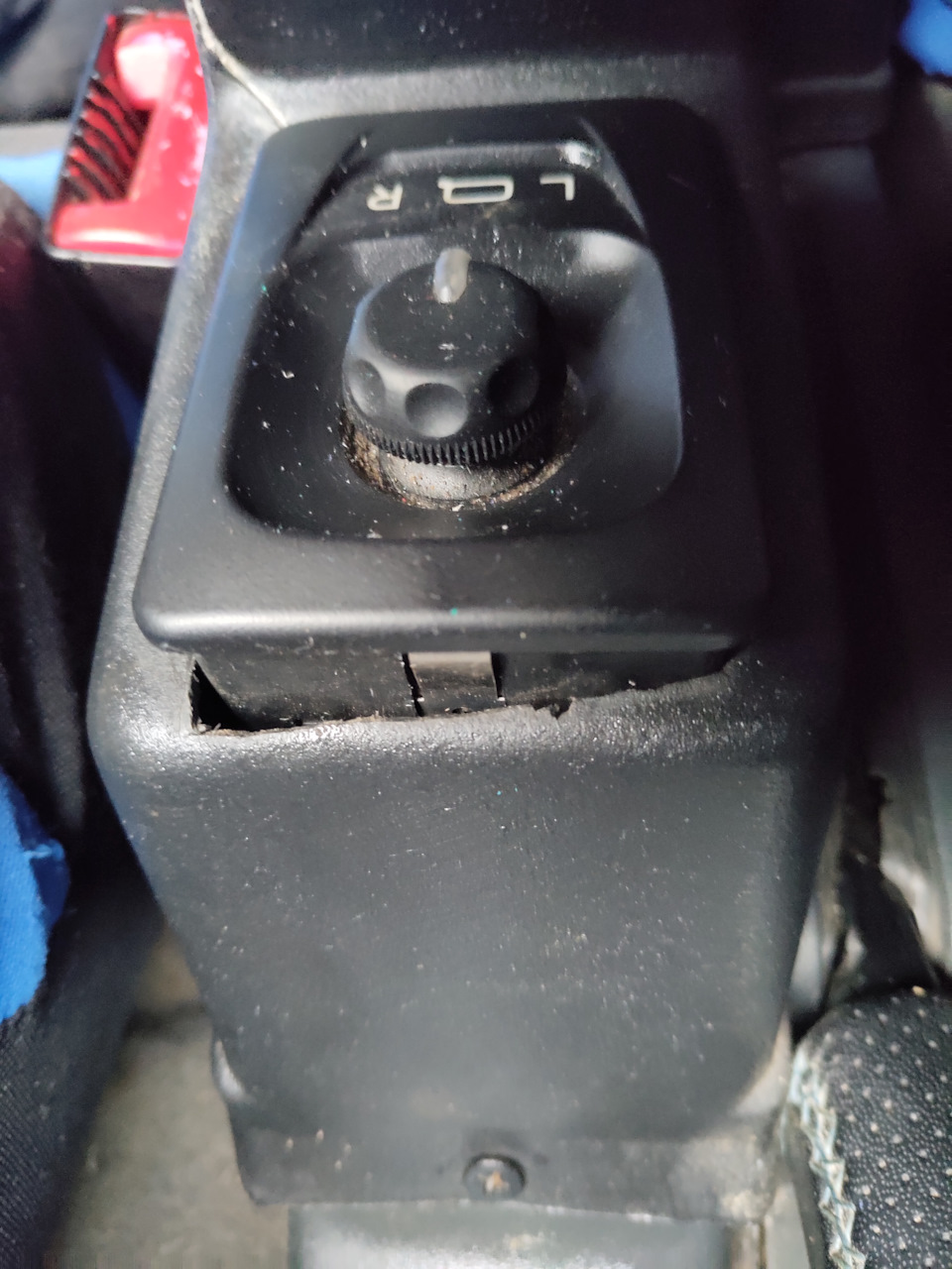 Подлокотник Ваз 2112 — Lada 21121, 1,5 л, 2004 года | тюнинг | DRIVE2