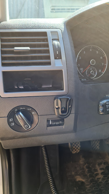 Установка Optim Apollo и антенны Union CB Phobos на VW T5 2013 год. — Volkswagen Caravelle (T5 ...