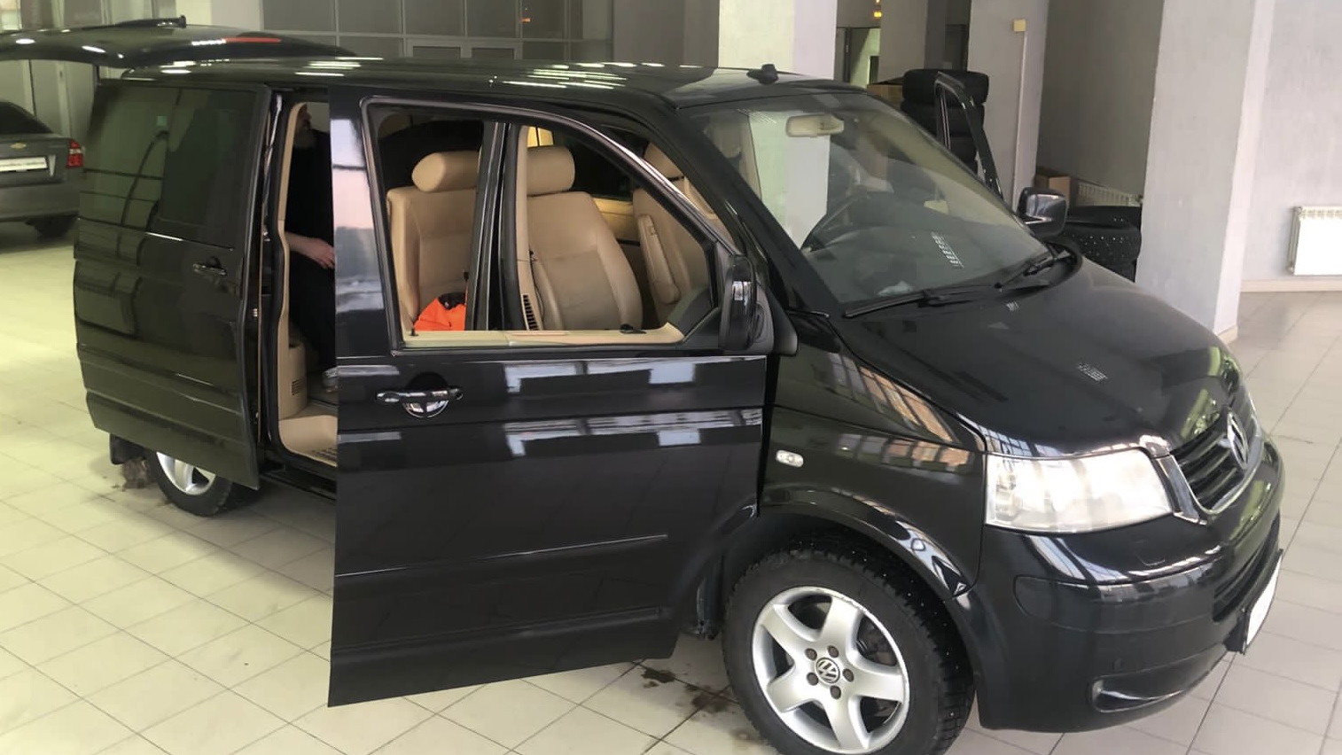 Volkswagen Multivan (T5) 3.2 бензиновый 2006 | VR6 на DRIVE2