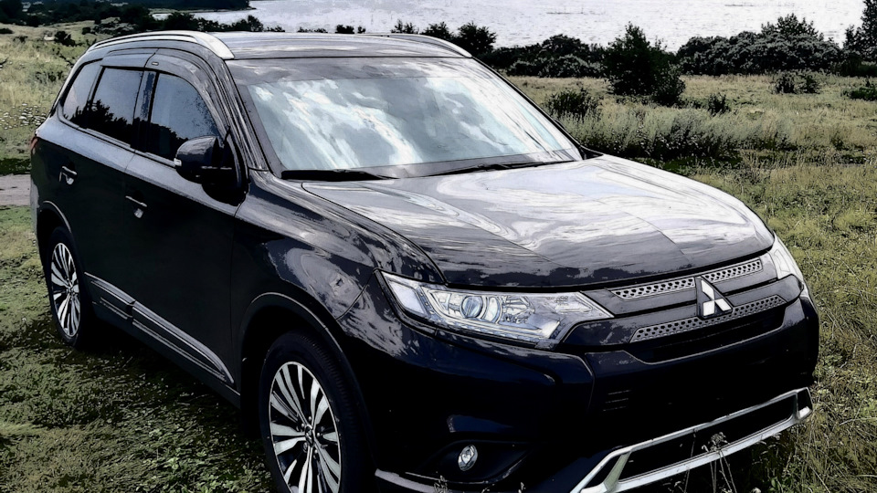 Бортжурнал Mitsubishi Outlander BlackАУТ