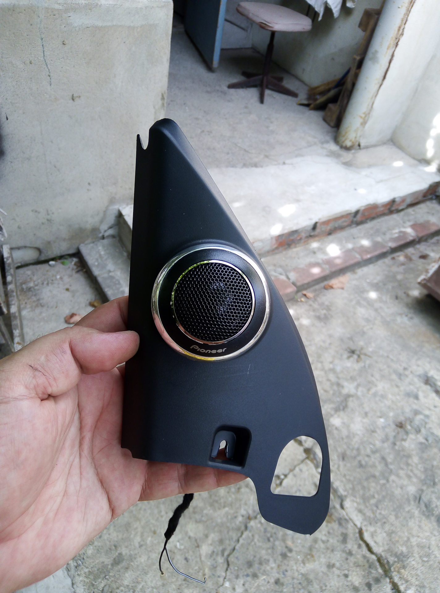 Кожухи для установки твиттеров VAG 5JA 837 973 9B9 и VAG 5JA 837 974 ...