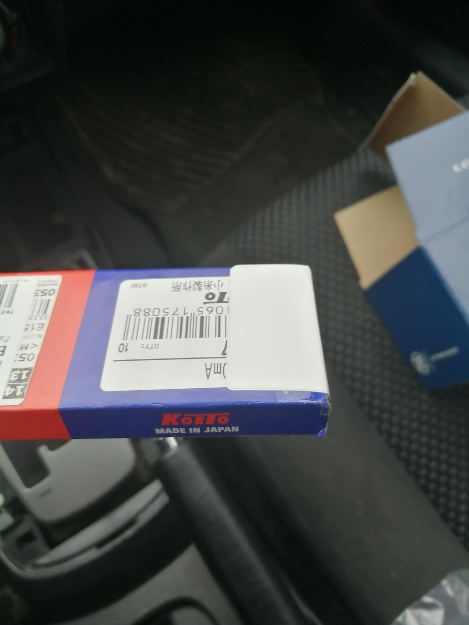 Замена перегоревших лампочек — Mitsubishi Lancer IX, 1,6 л, 2006 года ...