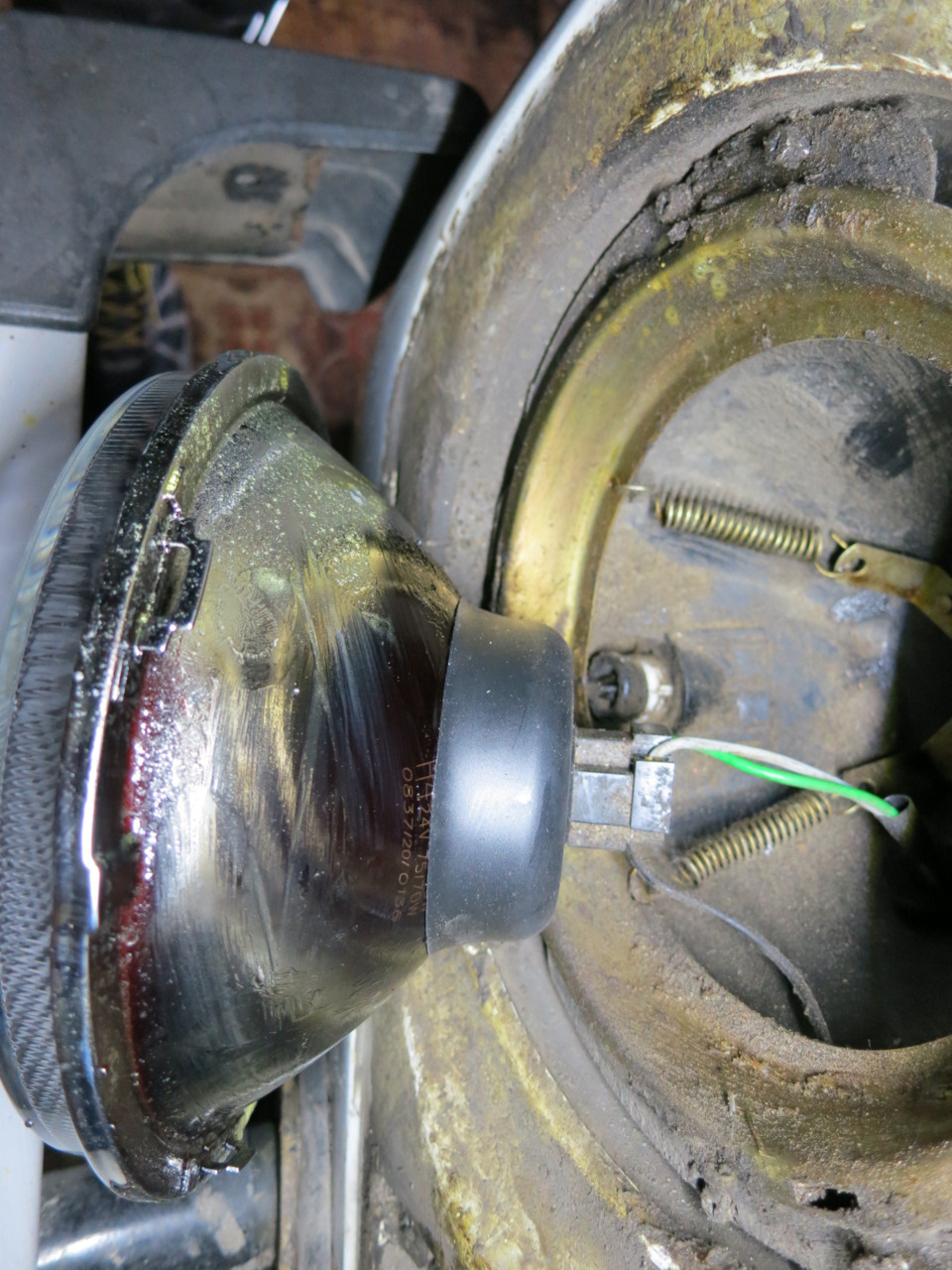 Фары от "Wesem " — Lada 4x4 3D, 1,7 л, 2013 года | тюнинг | DRIVE2