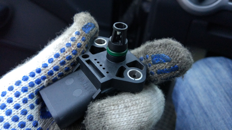 Чистка дроссельной заслонки — Skoda Octavia A5 Mk2, 1,4 л, 2011 года ...