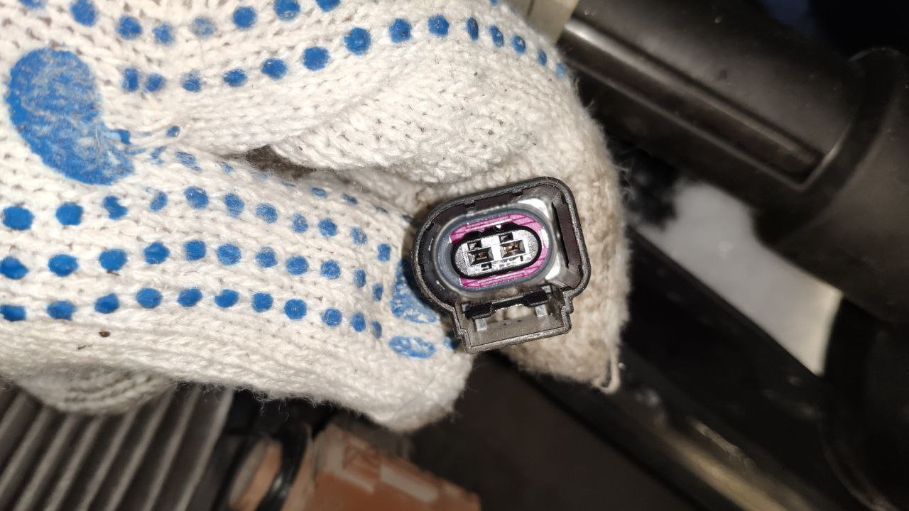 Замена запорного клапана ОЖ -N82-/-N422, замена масла, фильтров ...