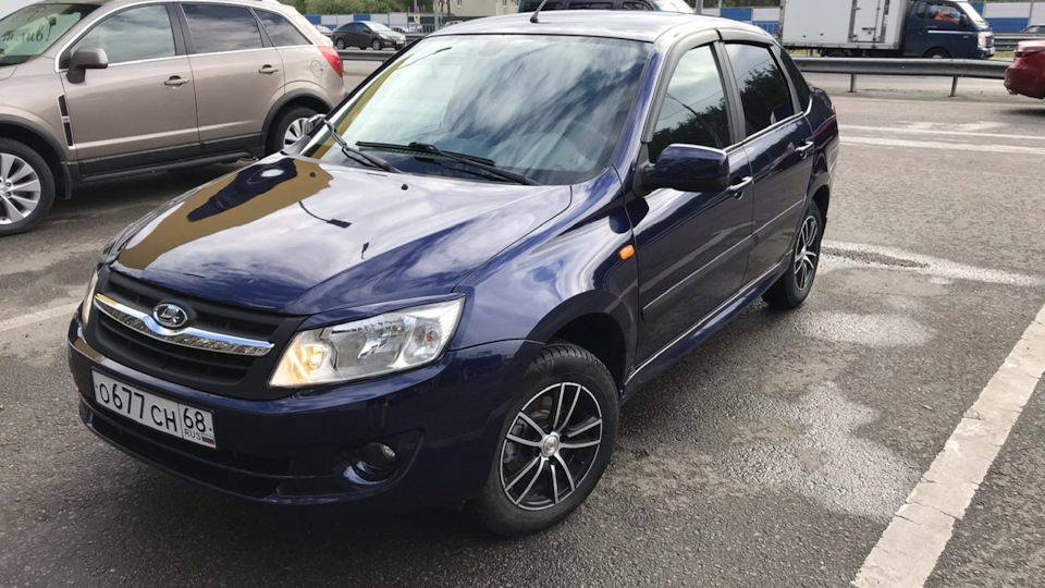 Lada Granta 1.6 бензиновый 2013 | на DRIVE2