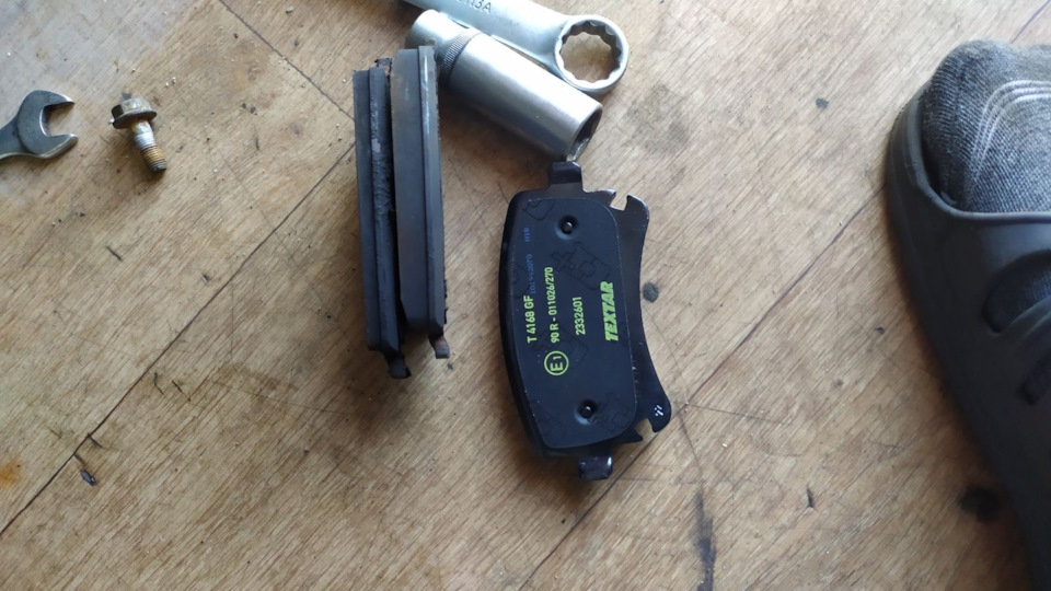 2332601 Комплект тормозных колодок. Задняя ось TEXTAR | Запчасти на DRIVE2