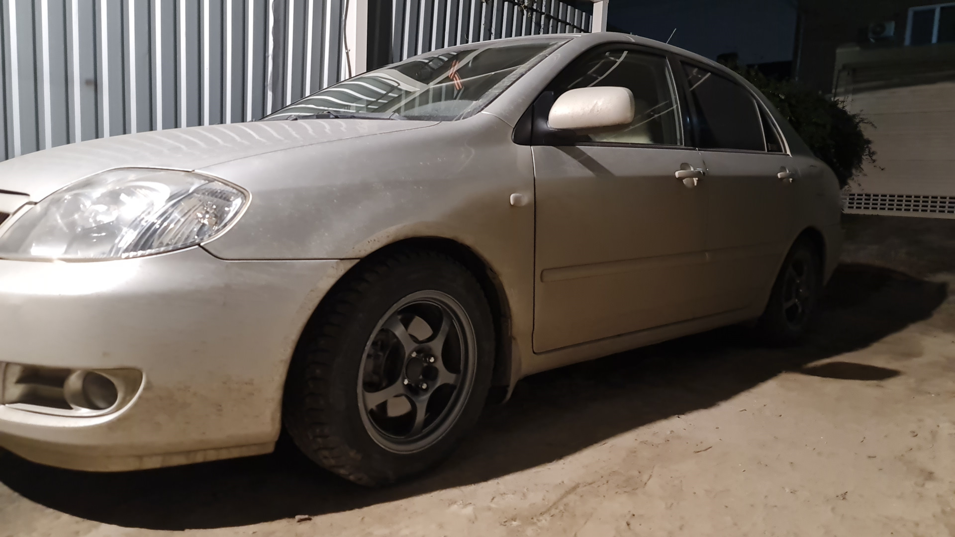 Ожидается снег или зачем красить тормозные диски — Toyota Corolla (120 ...
