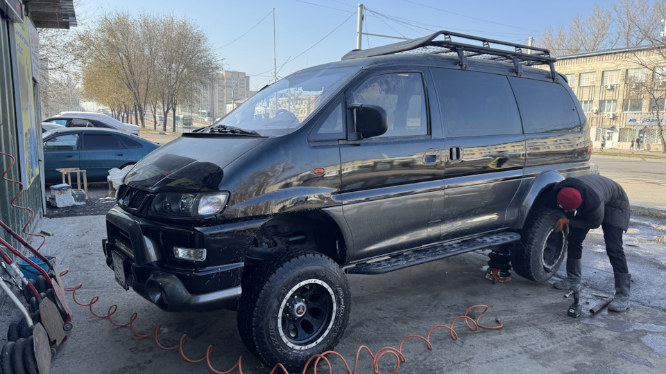 Финиш — Mitsubishi Delica (L400), 3 л, 1994 года | фотография | DRIVE2