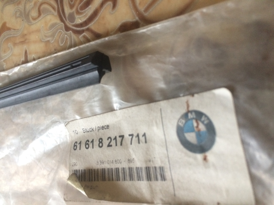 61618217711 Резиновый элемент щетки стелоочистителя BMW | Запчасти на ...