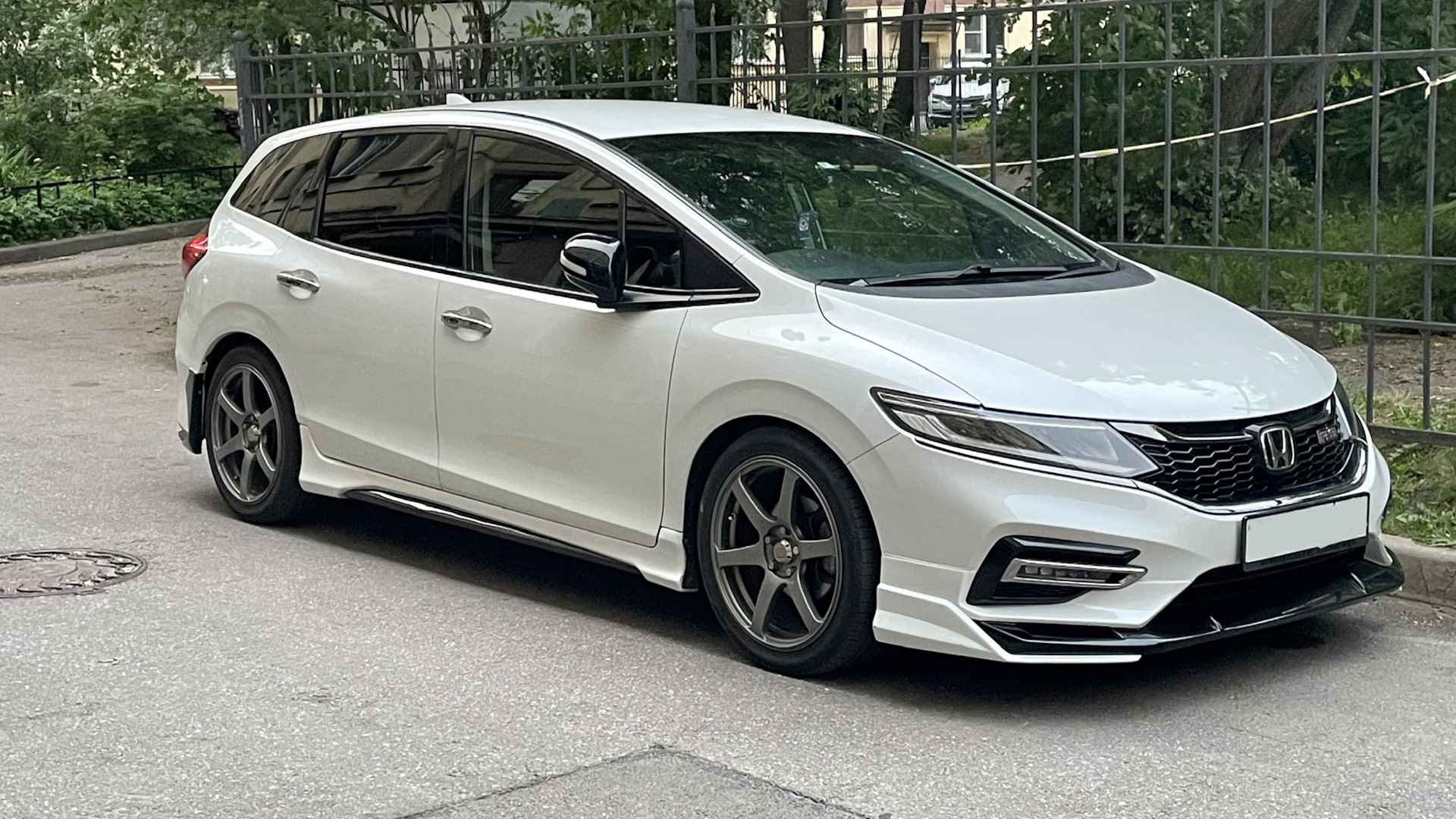 Honda Jade 1.5 бензиновый 2018 | FR5 Restyling на DRIVE2