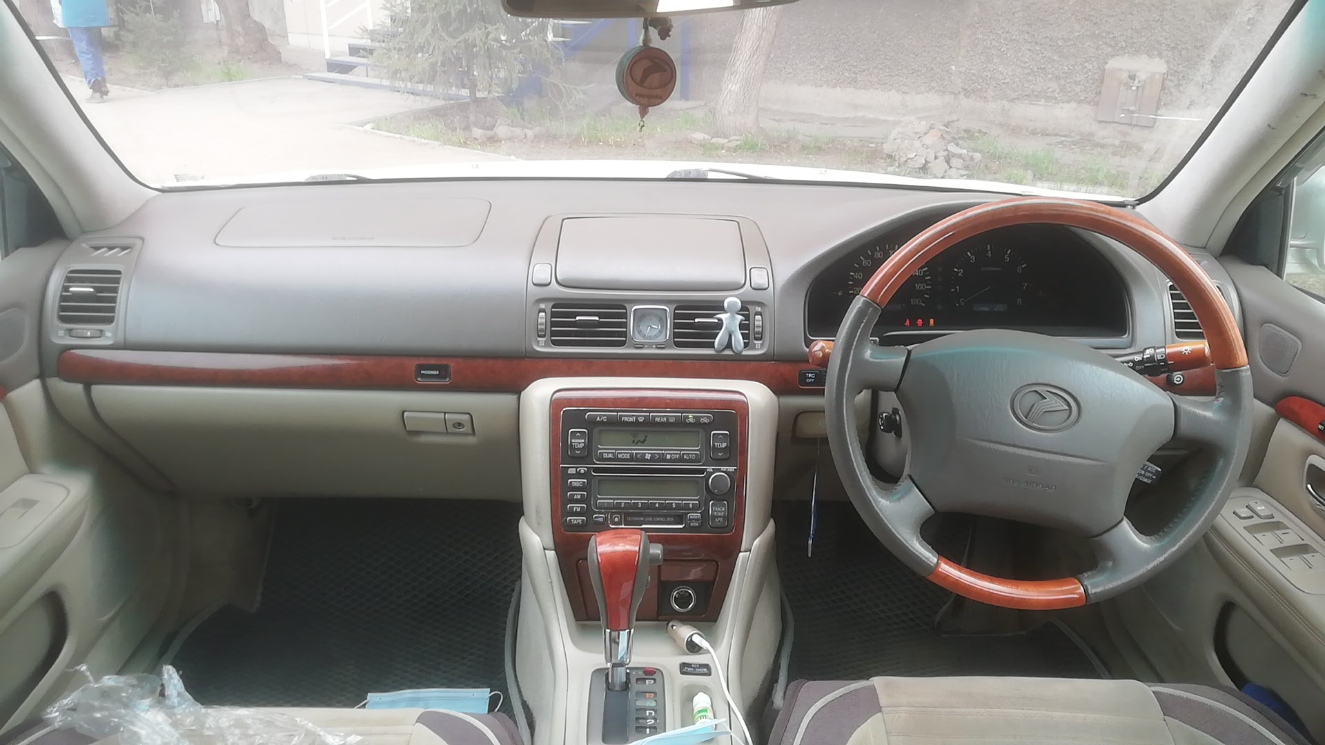 Замена пластика салона — Toyota Progres, 2,5 л, 1999 года | тюнинг | DRIVE2