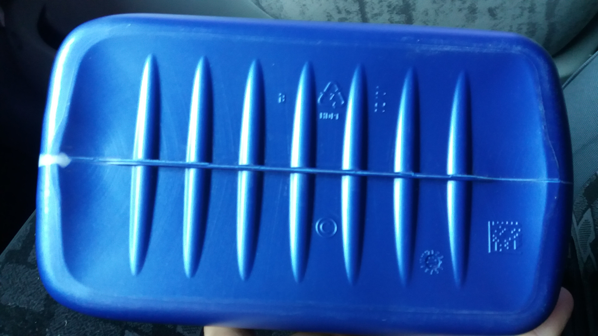 Новая канистра elf, замена масла — Renault Kangoo (1G), 1,5 л., 2005 ...