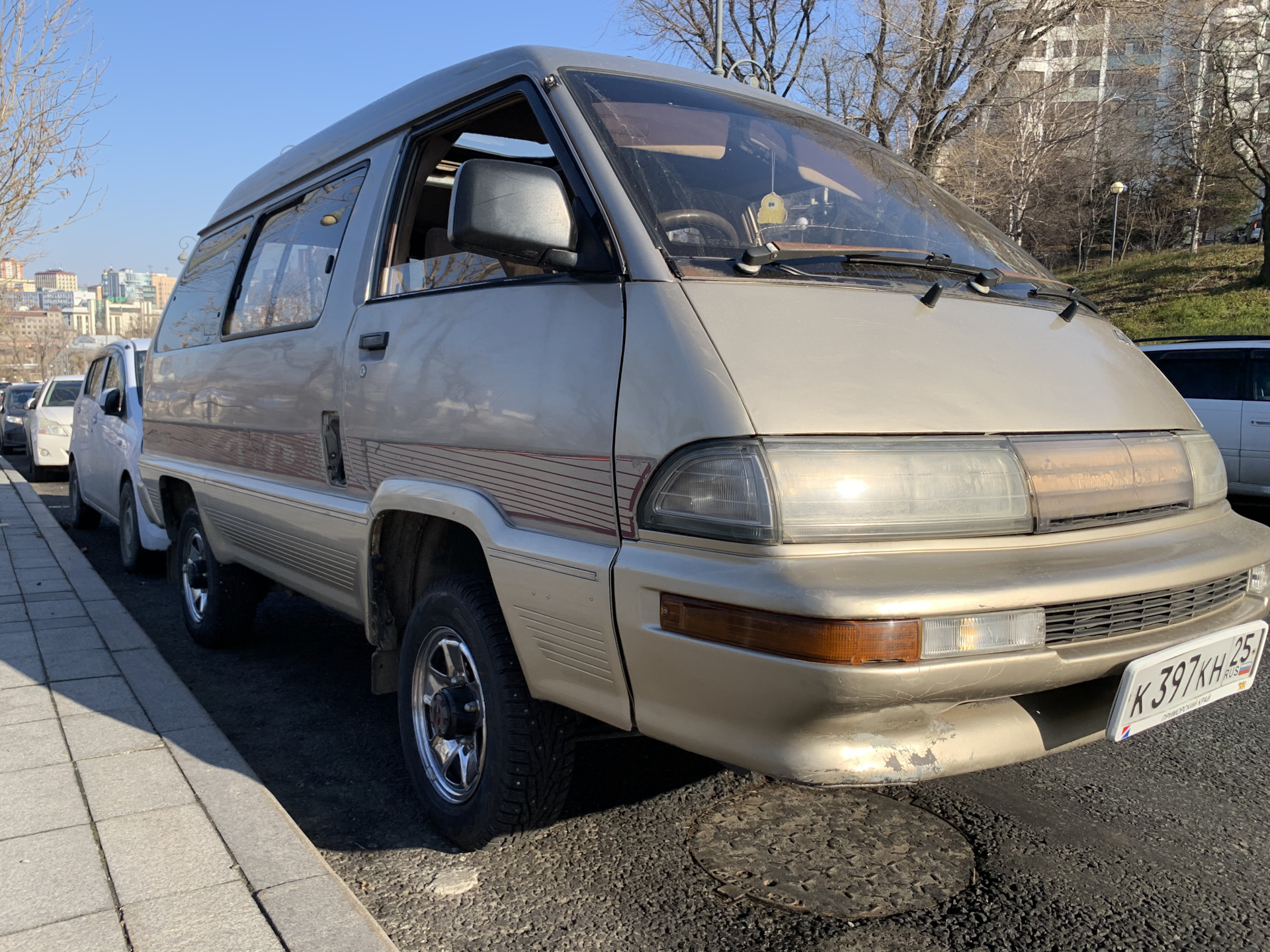 К зиме готовы — Toyota Master Ace Surf, 2 л, 1989 года | колёсные диски ...
