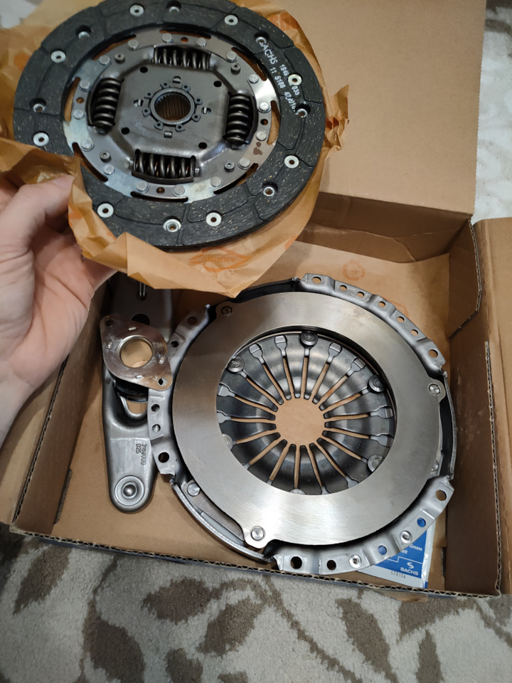 3000951061 Сцепление, комплект для AUDI, SEAT, SKODA, VW SACHS ...