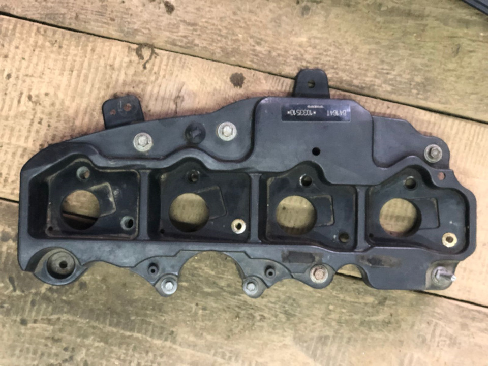 Крышка АКБ 31202084 на Volvo S60 (2G). Б/у | 1 000 ₽ в городе Москва ...