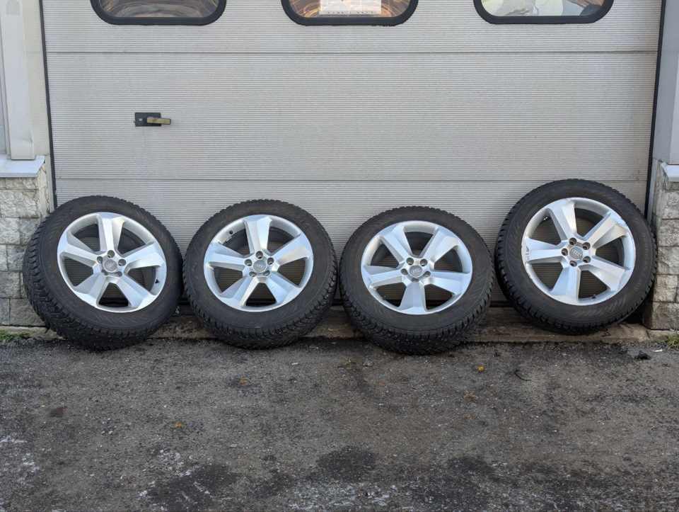 Шины зимние шипованные Nokian 235/55 R19, литые диски Ronal 8Jx19 ET27 ...