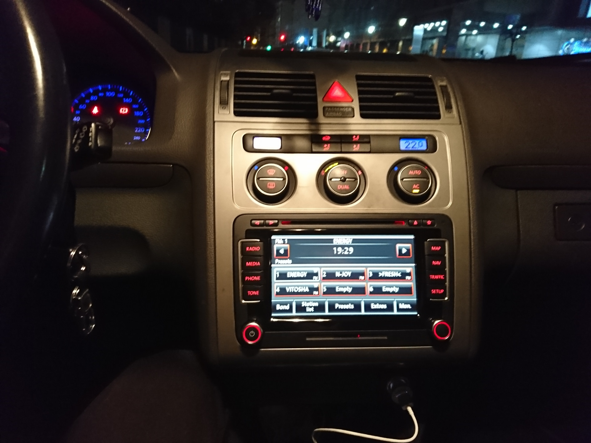 Установил RNS-510 — Volkswagen Touran (1G), 1,9 л, 2007 года ...