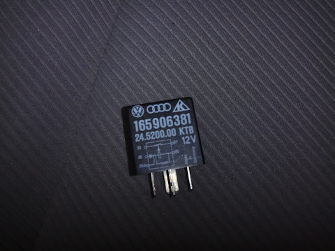 165906381 Реле VAG | Запчасти на DRIVE2