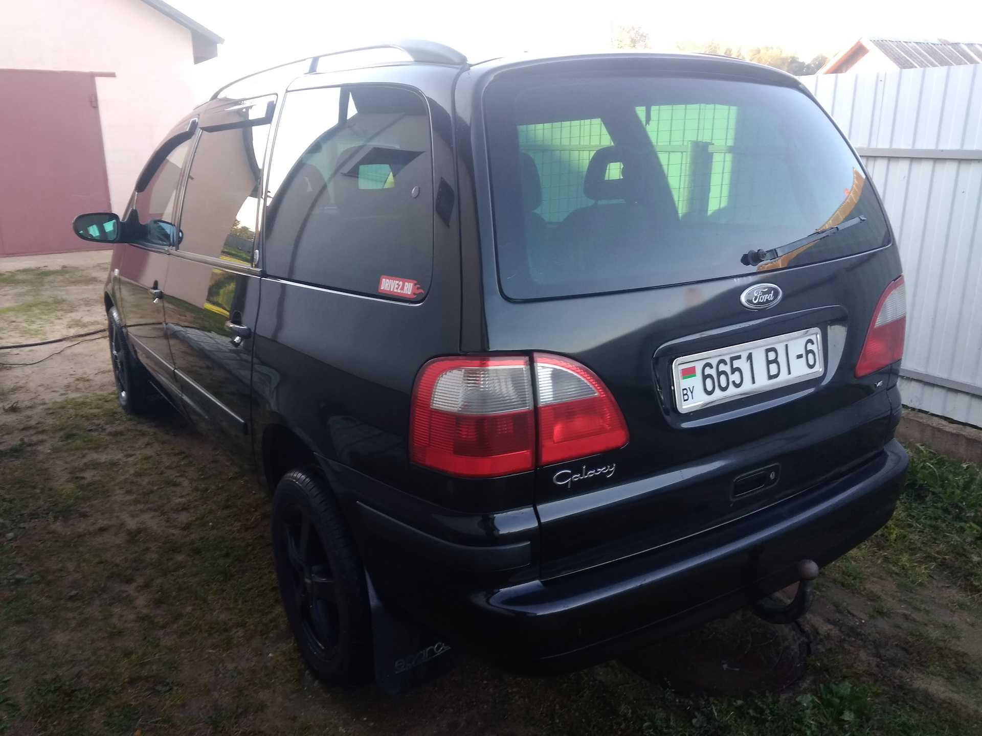 Просто фото — Ford Galaxy (Mk II), 2,8 л, 2001 года | фотография | DRIVE2