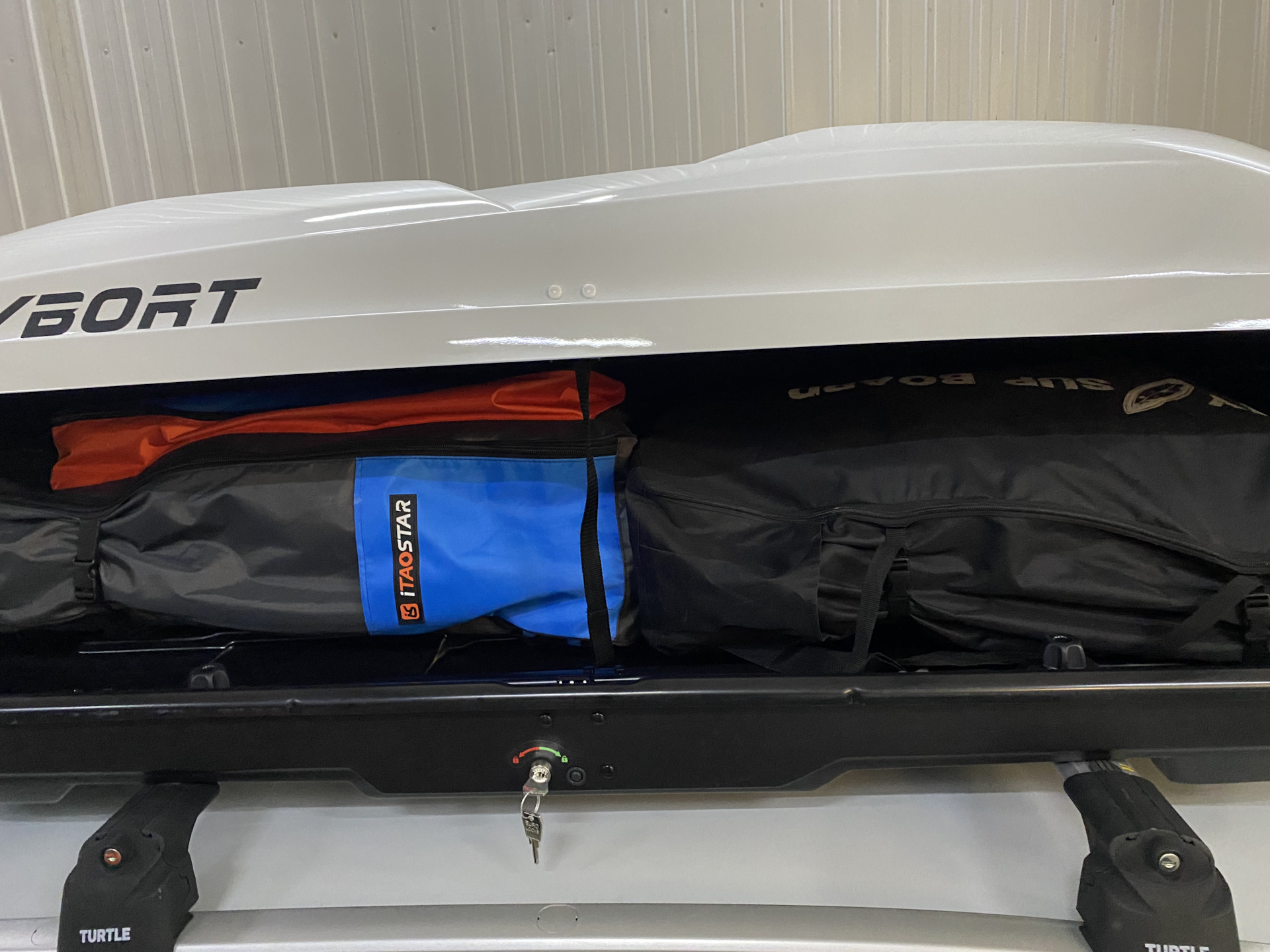 Вместимость бокса CYBORT Inception — Lada Vesta SW (1G), 1,6 л, 2018 ...