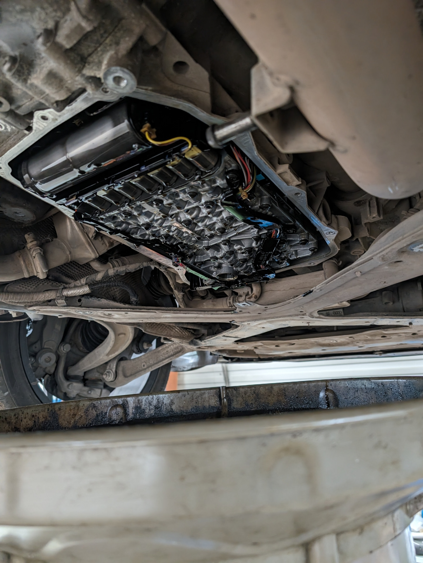 Замена масла в АКПП ZF 8HP — Audi A4 Avant (B9), 3 л, 2019 года ...