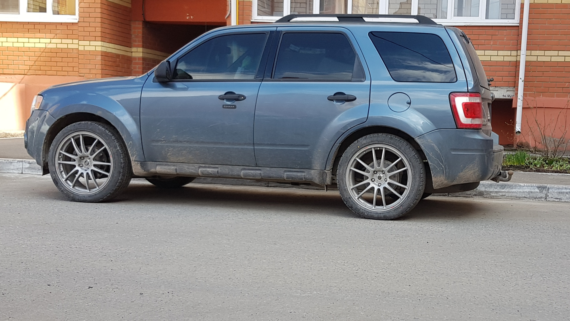 Ford Escape (2G) 3.0 бензиновый 2011 | V6 3L на DRIVE2