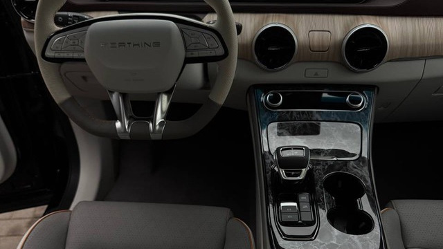 Forthing M4 Yacht 1.5 бензиновый 2024 | на DRIVE2