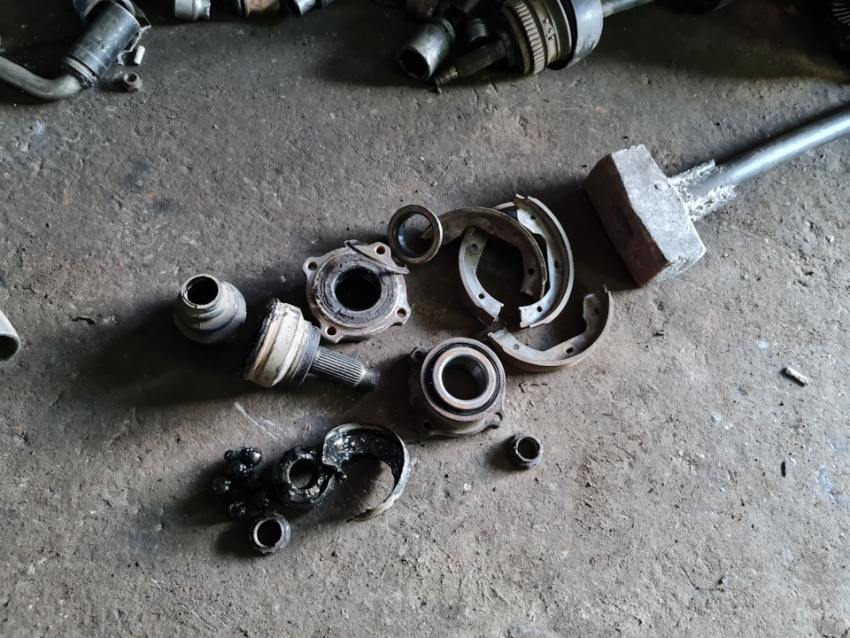 Замена задних ступичных подшипников — BMW X5 (E70), 3 л, 2011 года ...