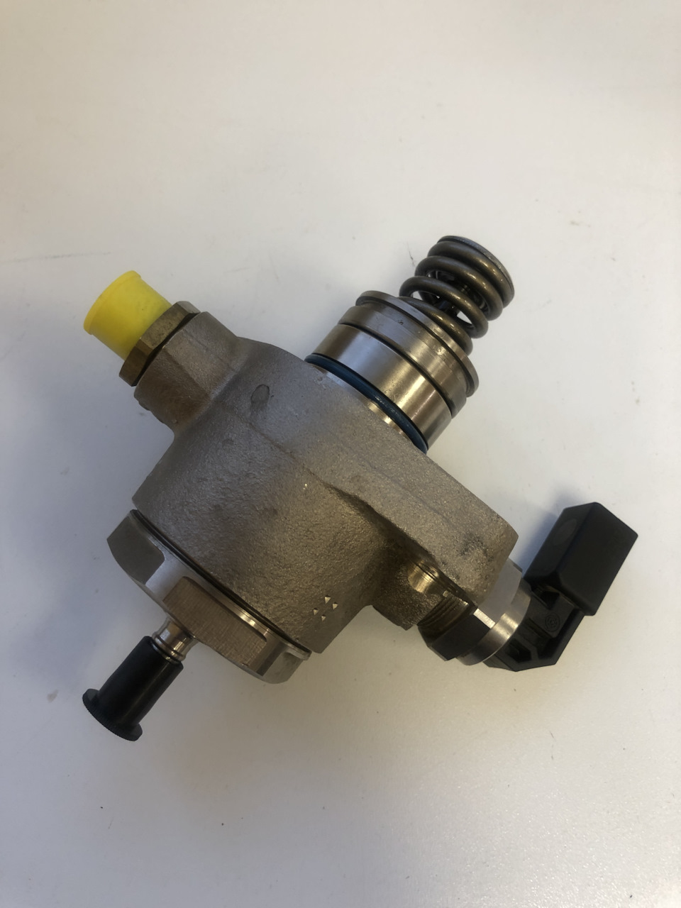 Замена ТНВД 06L127025T — Volkswagen Passat Alltrack (B8), 2 л, 2017 ...