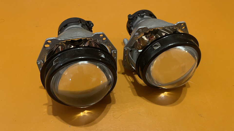 Би-ксенон линзы HELLA 3 на Volkswagen Golf Mk6, Volkswagen Golf GTI Mk6 ...