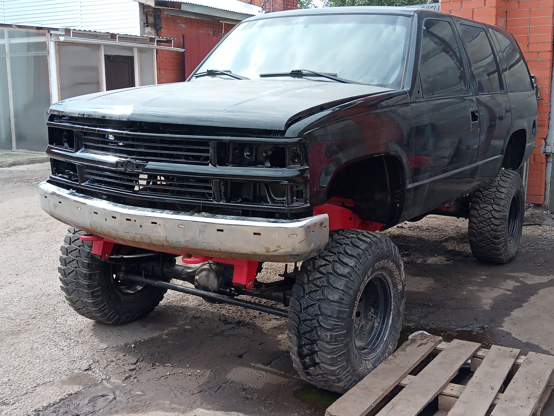 бампер примерка — Chevrolet Tahoe (GMT400), 6,2 л, 1995 года | стайлинг ...