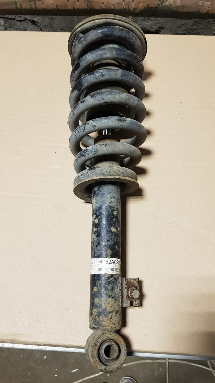 4062A022 Стойка передняя MMC PAJERO/MONTERO SPORT 07- Special Edition ...