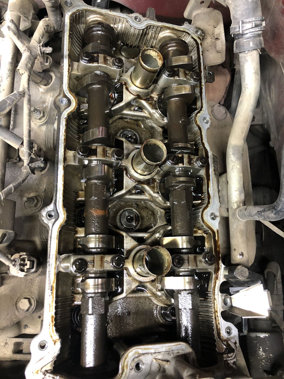 Замена прокладок: клапанной крышки, коллектора. — Infiniti G35 Coupe, 3 ...