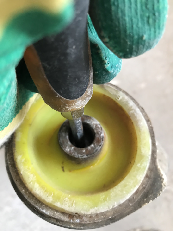 7P0407151E Рычаг подвески, поперечный VAG | Запчасти на DRIVE2