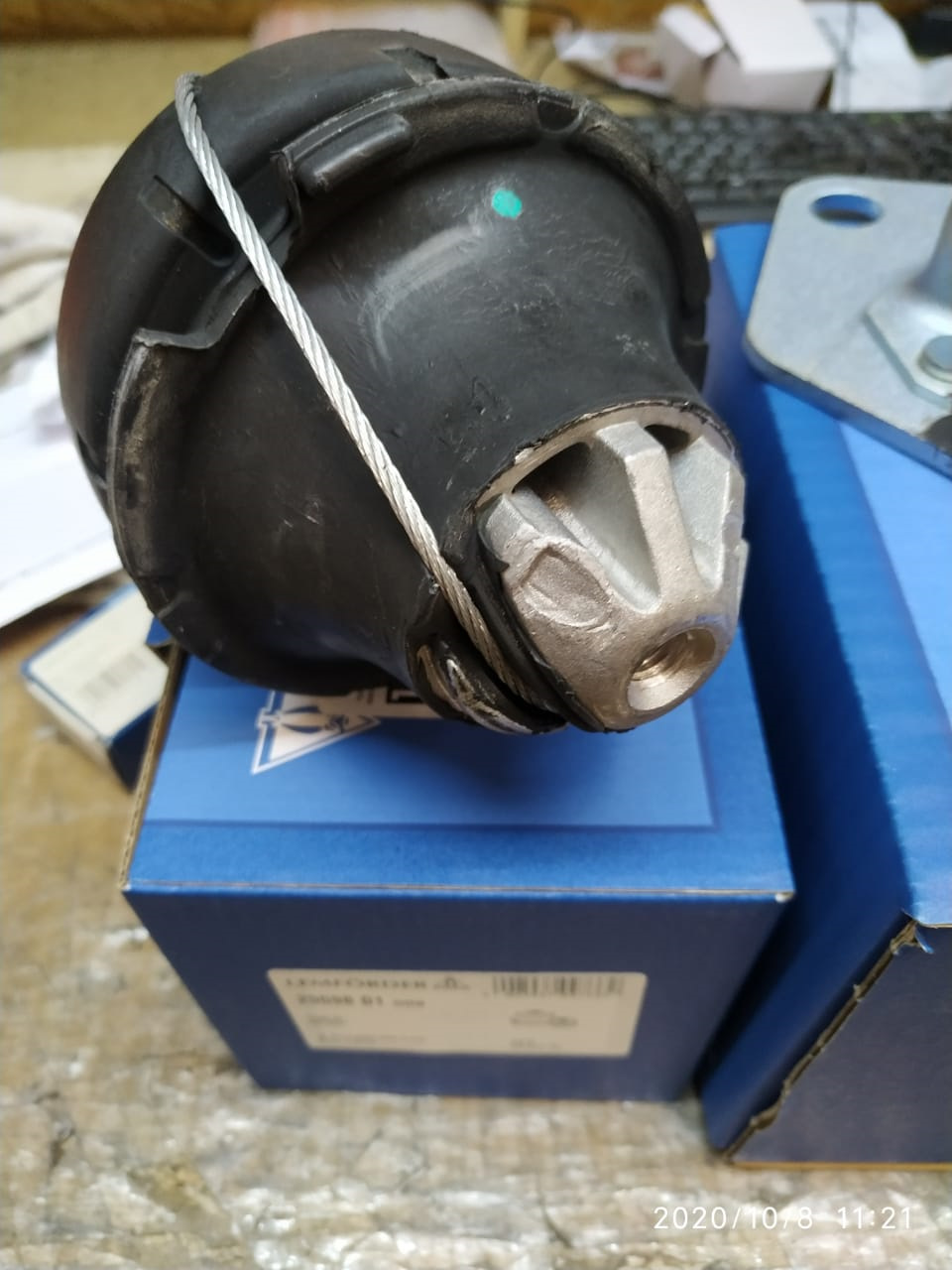 Замена всех подушек двигателя — Volvo S60 (1G), 2,4 л, 2006 года ...