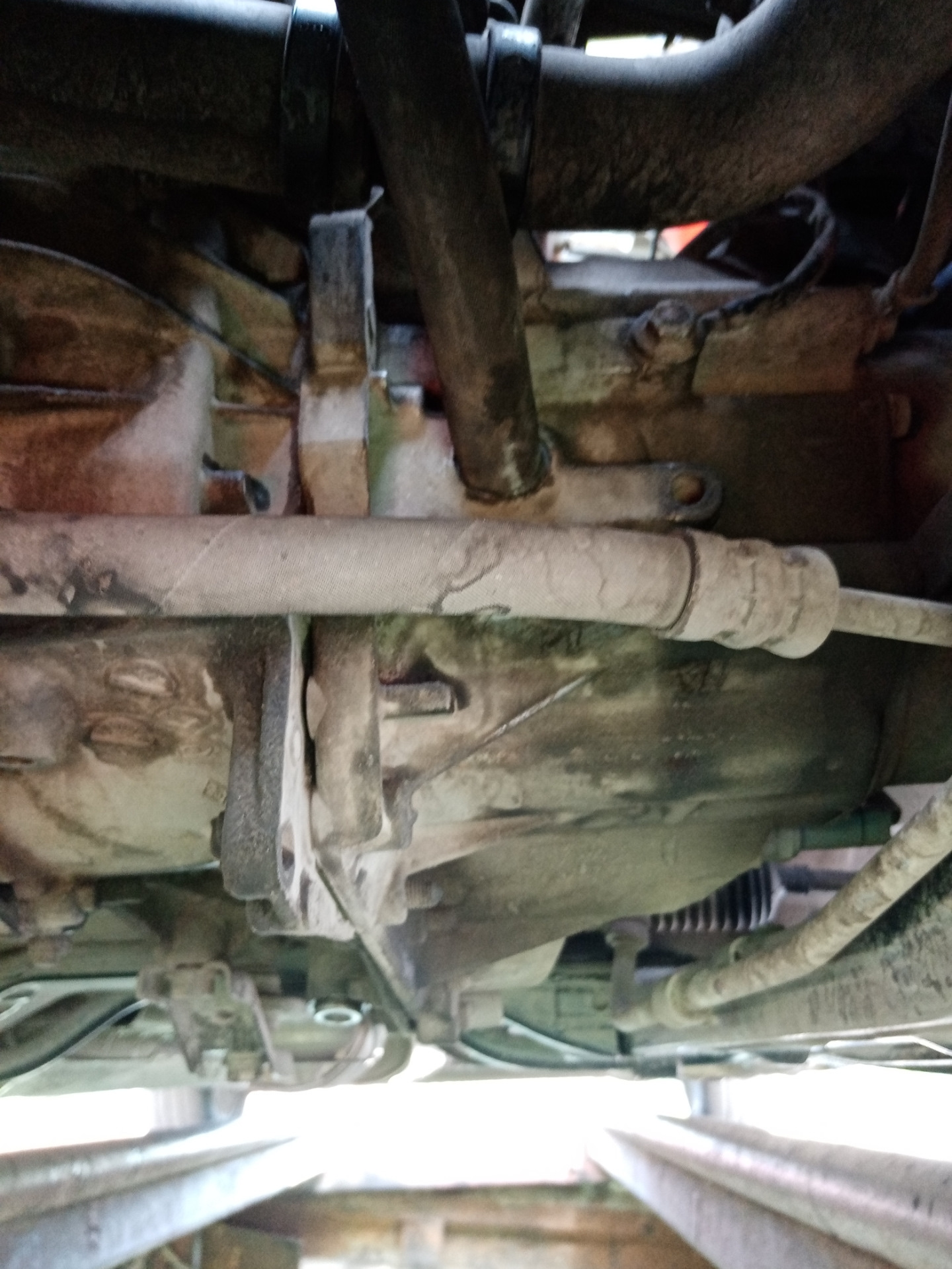 Замена масла в МКПП — Renault Logan (1G), 1,6 л, 2011 года | расходники ...