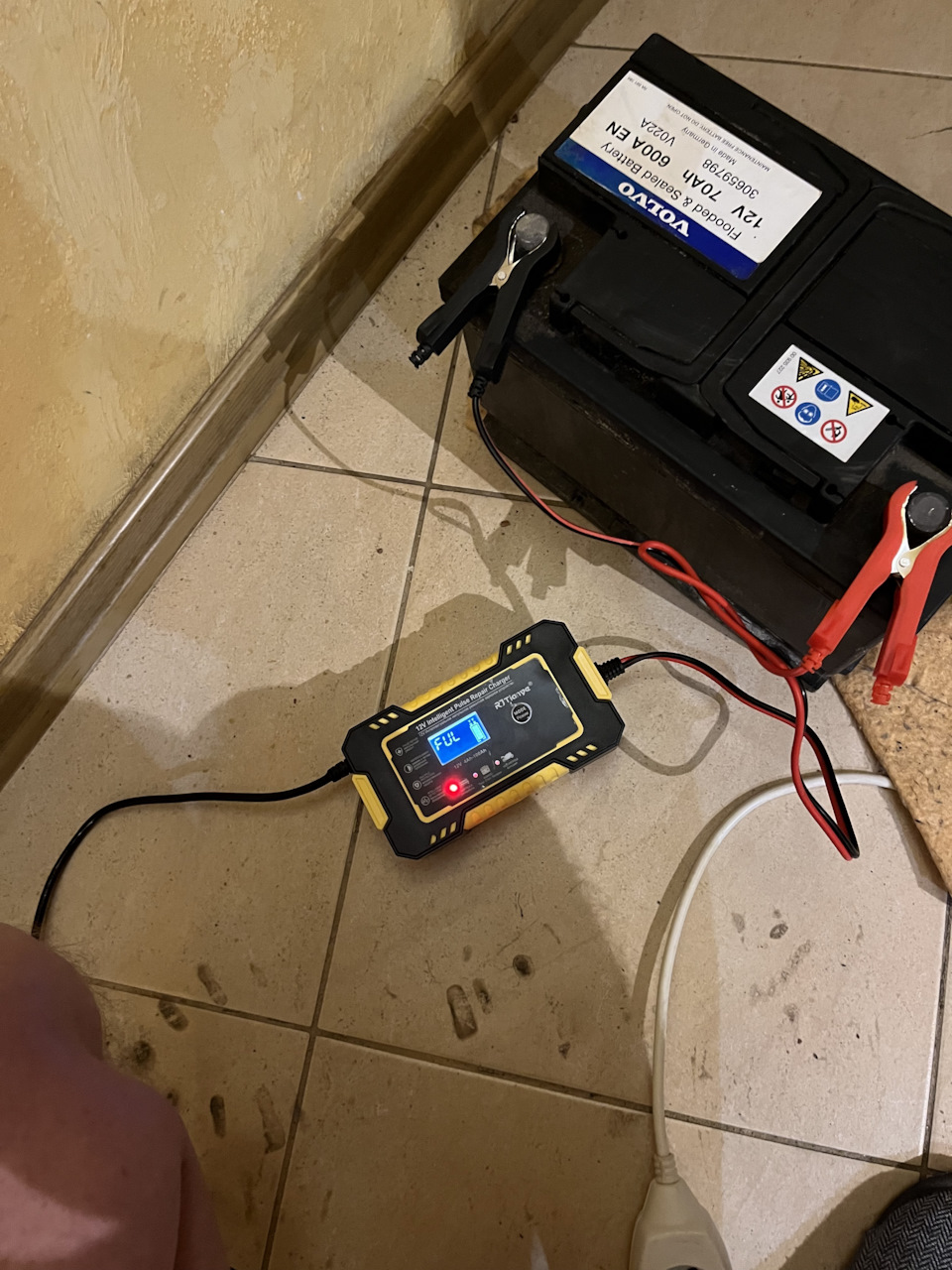 30659798 Стартерная аккумуляторная батарея Volvo | Запчасти на DRIVE2