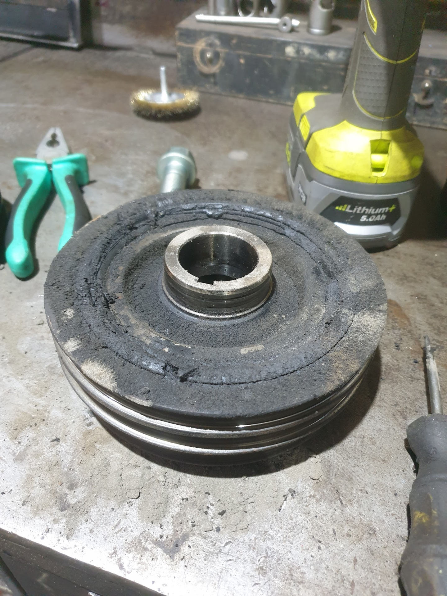 Замена шкива коленвала, как я чуть не пролюбил момент. — Mitsubishi ...